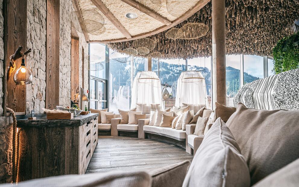 Wellnesshotel in Tirol: Der Engel | 8.000 m² Wellness Himmel